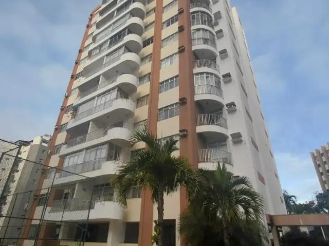 Apartamento para Venda em Salvador/BA Candeal 3 Quartos