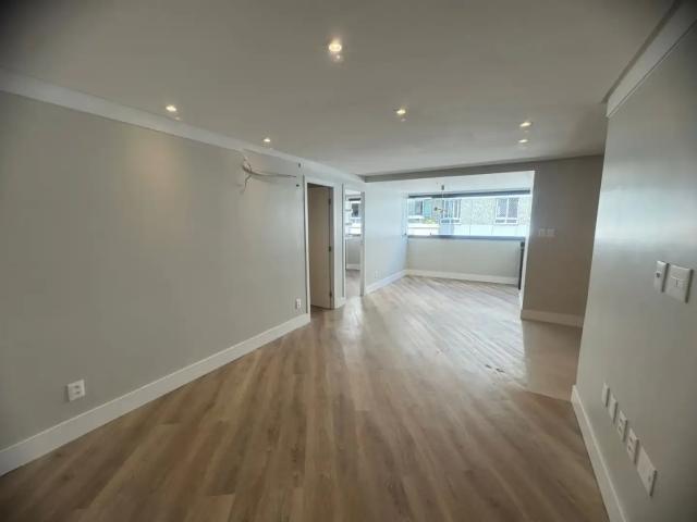 Apartamento para Venda em Salvador/BA Alphaville I 2 Quartos