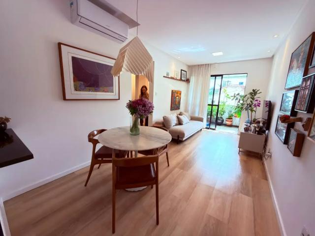 Apartamento para Venda em Salvador/BA Armação 2 Quartos
