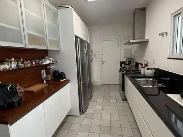 Apartamento para Venda em Salvador/BA Barra 3 Quartos