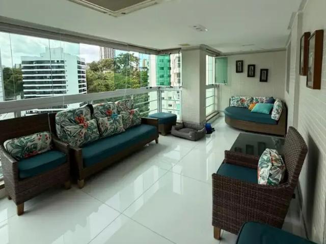 Apartamento para Venda em Salvador/BA Barra 4 Quartos