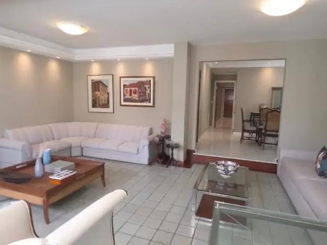 Apartamento para Venda em Salvador/BA Graça 5 Quartos
