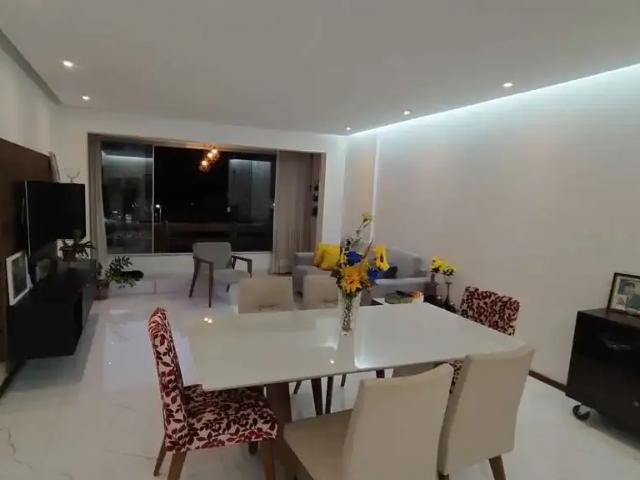 Apartamento para Venda em Salvador/BA Itaigara 3 Quartos