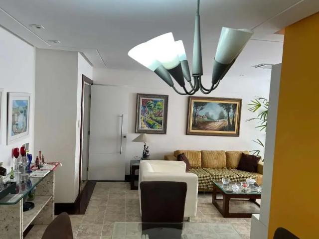 Apartamento para Venda em Salvador/BA Itaigara 4 Quartos