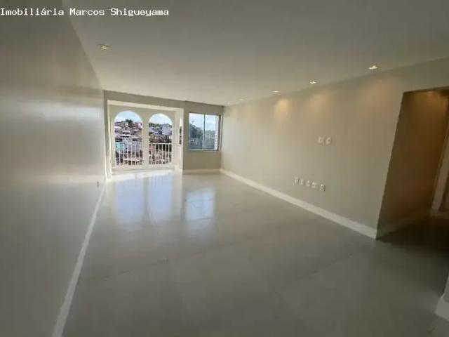 Apartamento para Venda em Salvador/BA Ondina 3 Quartos