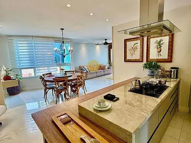 Apartamento para Venda em Salvador/BA Ondina 4 Quartos