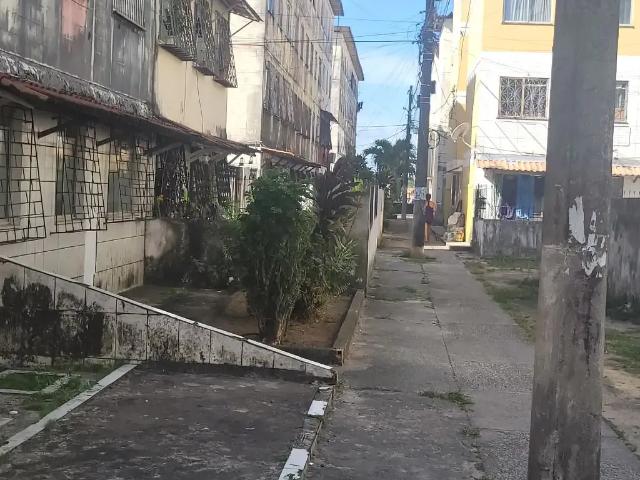 Apartamento para Venda em Salvador/BA Pau da Lima 2 Quartos