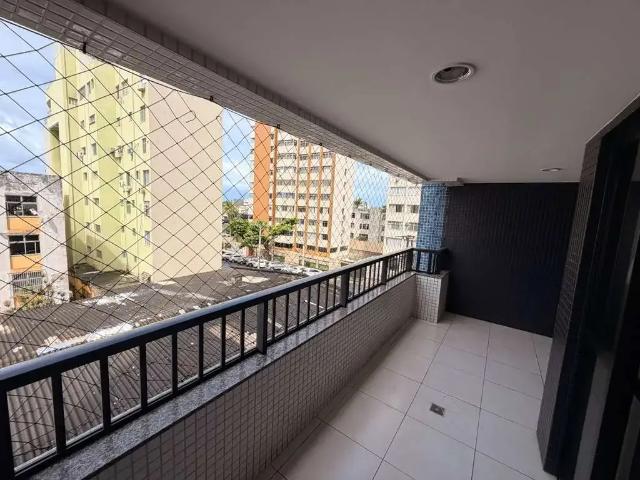 Apartamento para Venda em Salvador/BA Pituba 3 Quartos