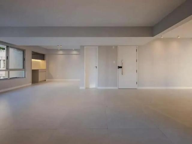 Apartamento para Venda em Salvador/BA Pituba 3 Quartos