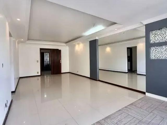 Apartamento para Venda em Salvador/BA Pituba 3 Quartos