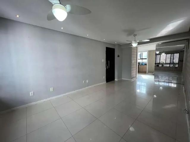 Apartamento para Venda em Salvador/BA Pituba 4 Quartos