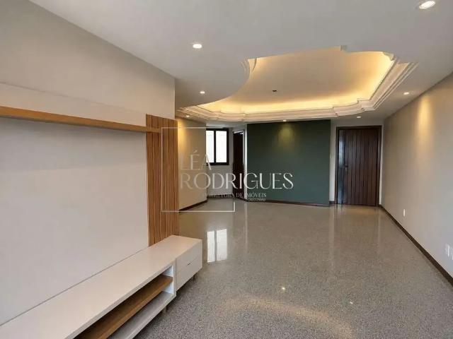 Apartamento para Venda em Salvador/BA Pituba 4 Quartos