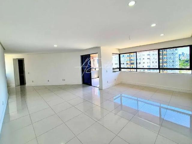 Apartamento para Venda em Salvador/BA Pituba 4 Quartos