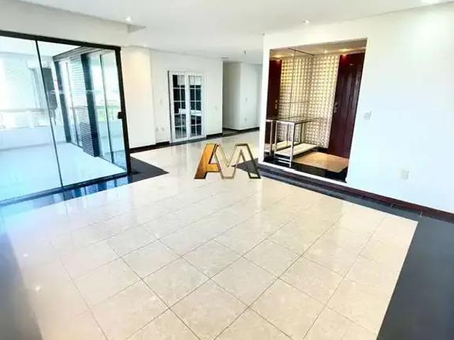 Apartamento para Venda em Salvador/BA Pituba 4 Quartos