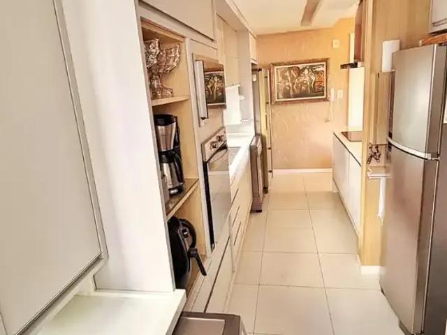Apartamento para Venda em Salvador/BA Pituba 4 Quartos