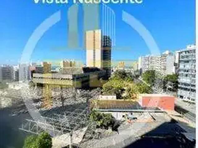 Apartamento para Venda em Salvador/BA Pituba 4 Quartos