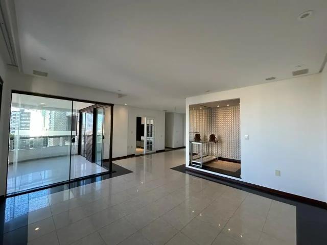 Apartamento para Venda em Salvador/BA Pituba 4 Quartos