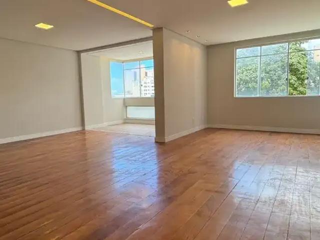 Apartamento para Venda em Salvador/BA Pituba 4 Quartos