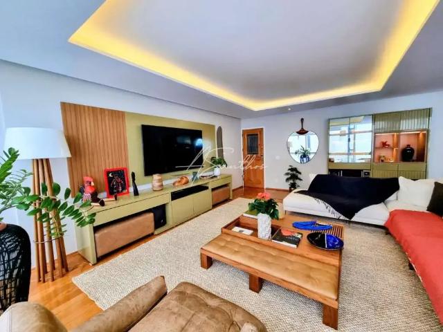 Apartamento para Venda em Salvador/BA Vitória 4 Quartos