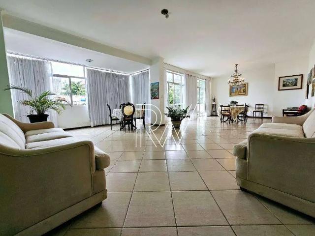 Apartamento para Venda em Salvador/BA Vitória 4 Quartos
