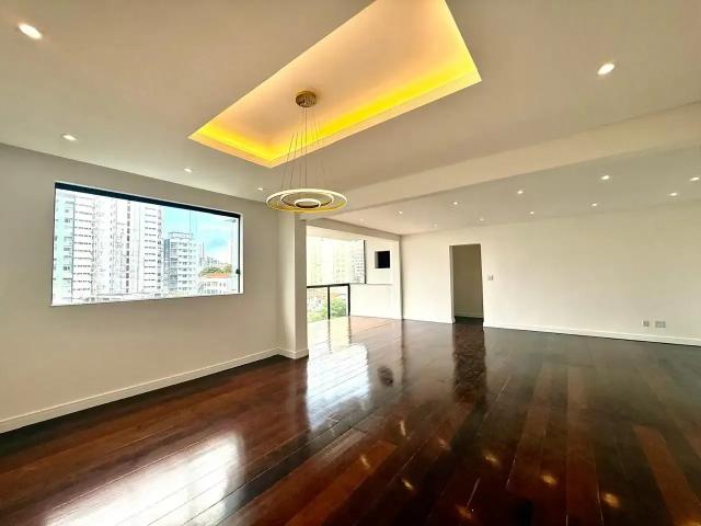 Apartamento para Venda em Salvador/BA Vitória 4 Quartos