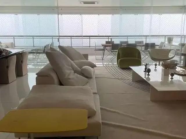 Apartamento para Venda em Salvador/BA Vitória 4 Quartos
