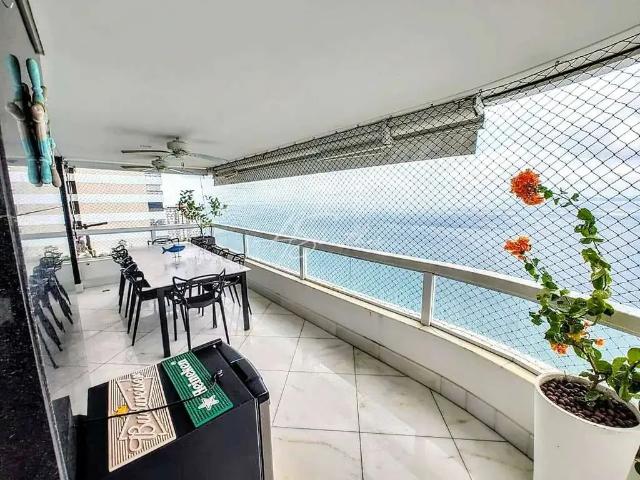 Apartamento para Venda em Salvador/BA Vitória 4 Quartos