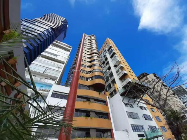 Apartamento para Venda em Salvador/BA Vitória 4 Quartos