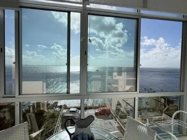 Apartamento para Venda em Salvador/BA Vitória 4 Quartos