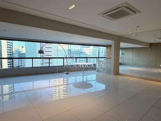 Apartamento para Venda em Salvador/BA Vitória 4 Quartos