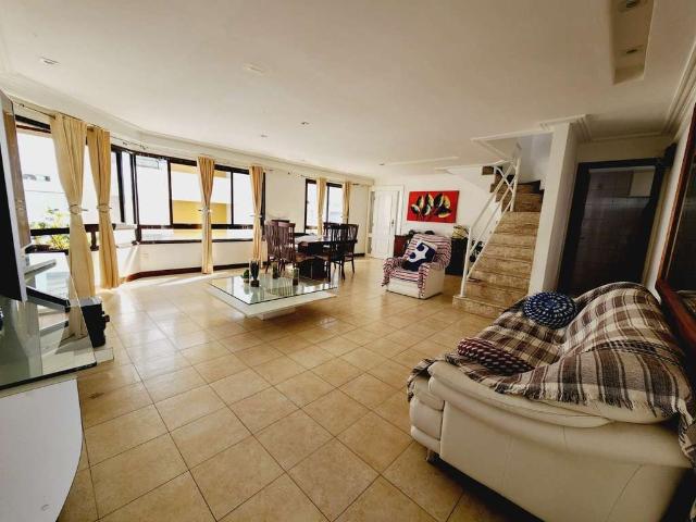 Apartamento para Venda em Salvador/BA Vitória 5 Quartos