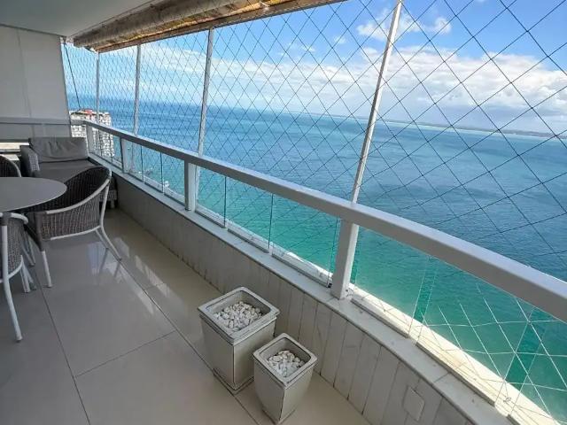 Apartamento para Venda em Salvador/BA Vitória 3 Quartos