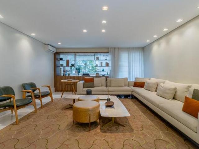 Apartamento para venda em Santa Cecília com 3 quartos, sendo 3 suítes, 198m²