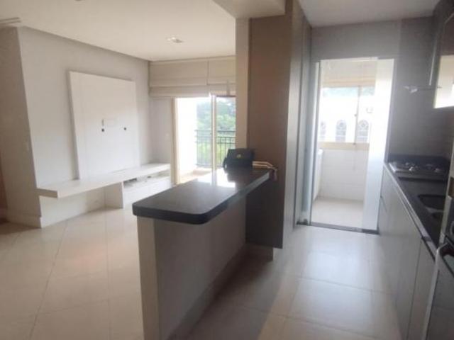 Apartamento para Venda em Santana de Parnaíba, Alphaville, 3 dormitórios, 1 suíte, 1 banheiro, 2 vag