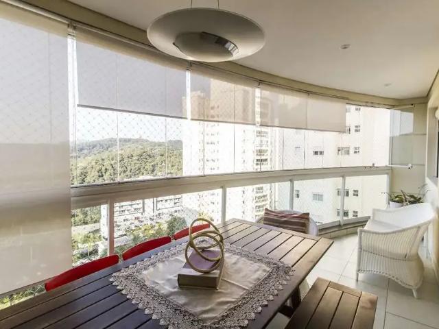 Apartamento para Venda em Santana de Parnaíba/SP Tamboré 3 Quartos