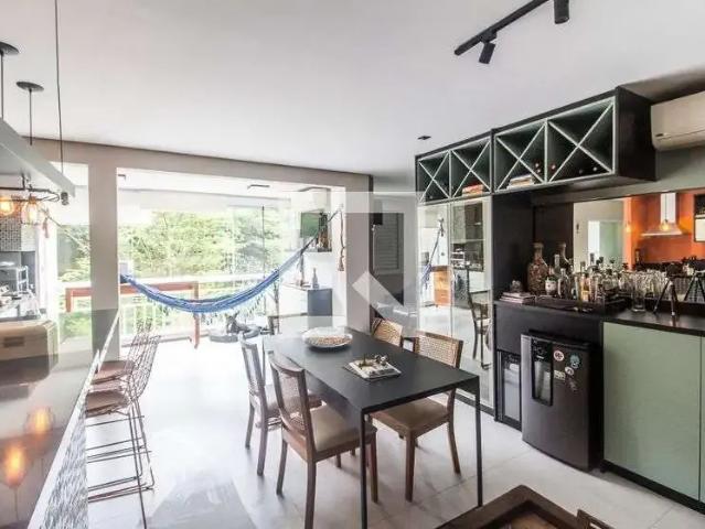 Apartamento para Venda em Santana de Parnaíba/SP Alphaville 2 Quartos