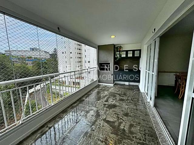 Apartamento para Venda em Santana de Parnaíba/SP Centro Empresarial Tamboré 3 Quartos
