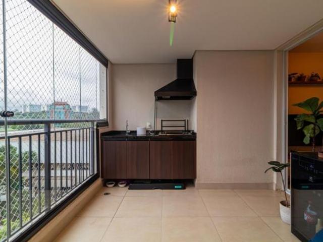 Apartamento para venda em Santo Amaro com 2 quartos, sendo 1 suíte, 68m²