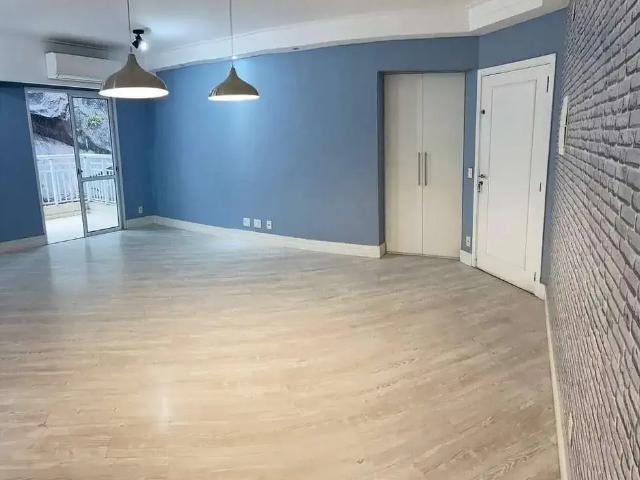 Apartamento para Venda em Santos/SP Marapé 2 Quartos