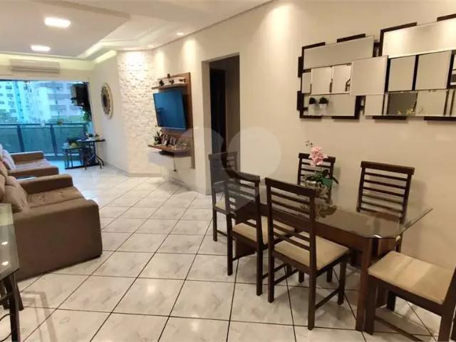 Apartamento para Venda em Santos/SP Marapé 2 Quartos