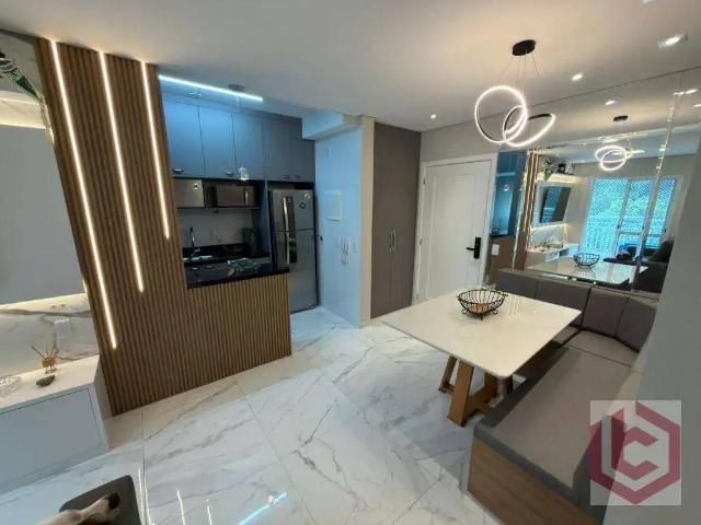 Apartamento para Venda em Santos/SP Marapé 2 Quartos