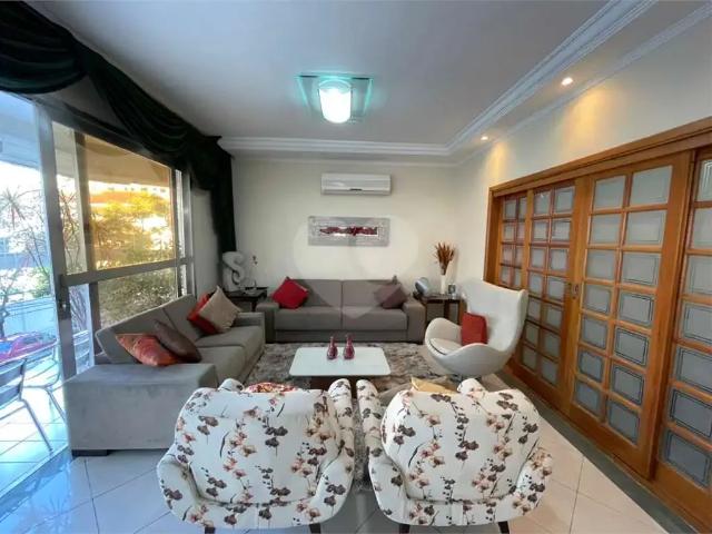 Apartamento para Venda em Santos/SP Aparecida 4 Quartos