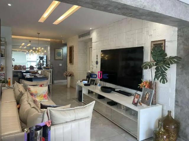 Apartamento para Venda em Santos/SP Aparecida 5 Quartos