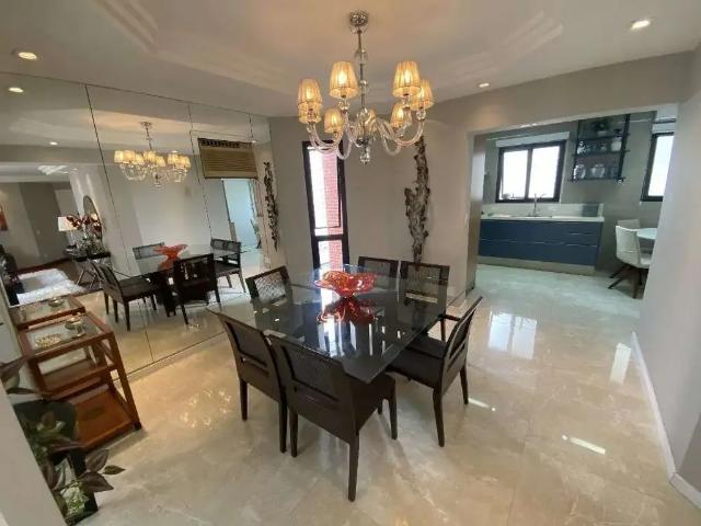 Apartamento para Venda em Santos/SP Boqueirão 4 Quartos