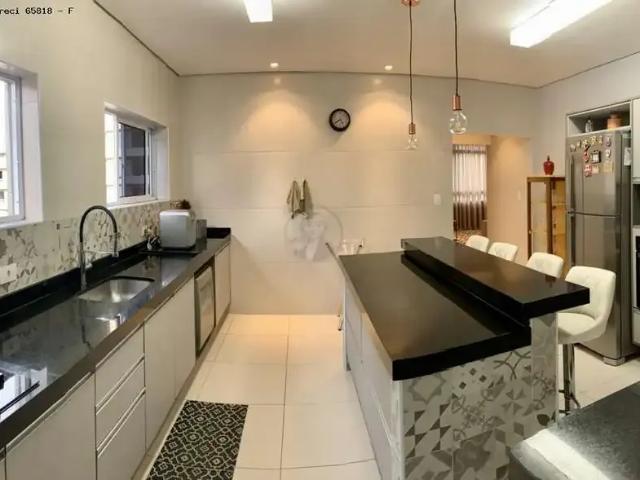 Apartamento para Venda em Santos/SP Boqueirão 4 Quartos