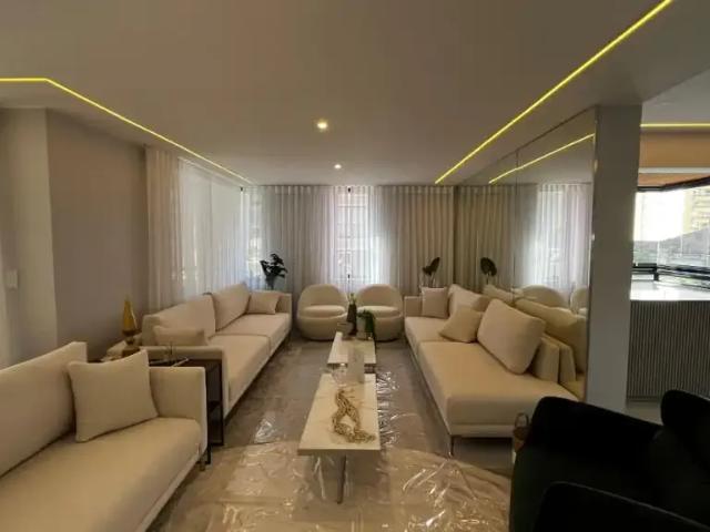 Apartamento para Venda em Santos/SP Boqueirão 4 Quartos