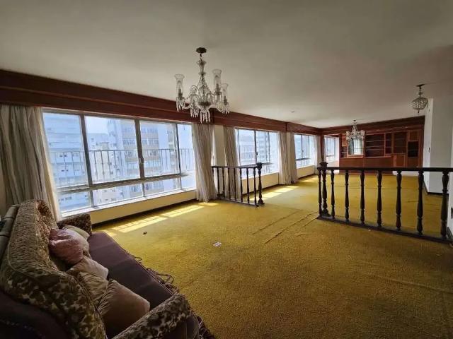 Apartamento para Venda em Santos/SP Boqueirão 5 Quartos