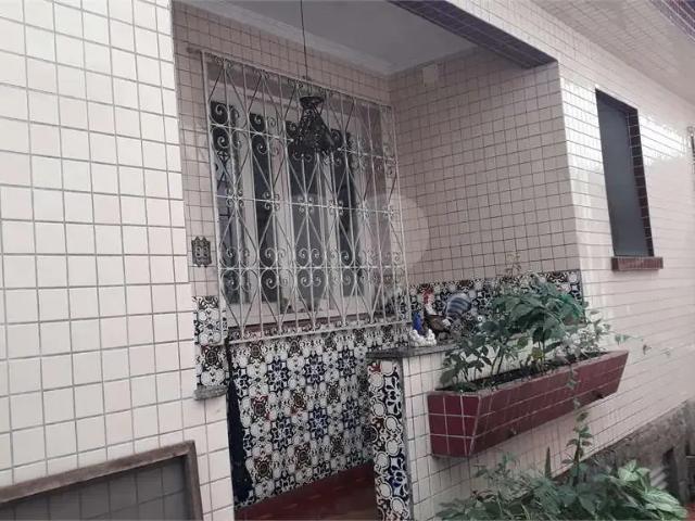 Apartamento para Venda em Santos/SP Boqueirão 2 Quartos