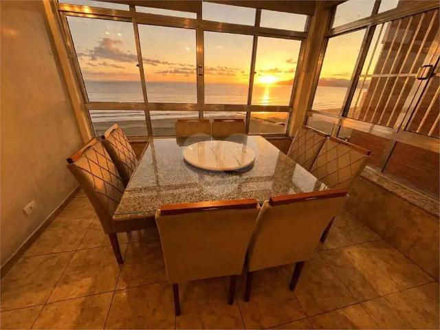 Apartamento para Venda em Santos/SP Boqueirão 2 Quartos