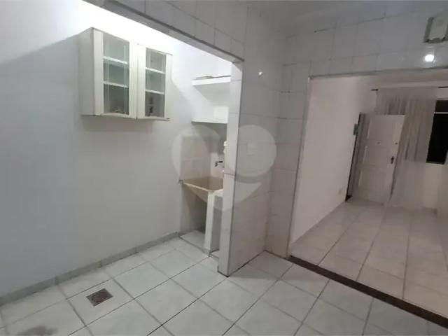 Apartamento para Venda em Santos/SP Boqueirão 2 Quartos